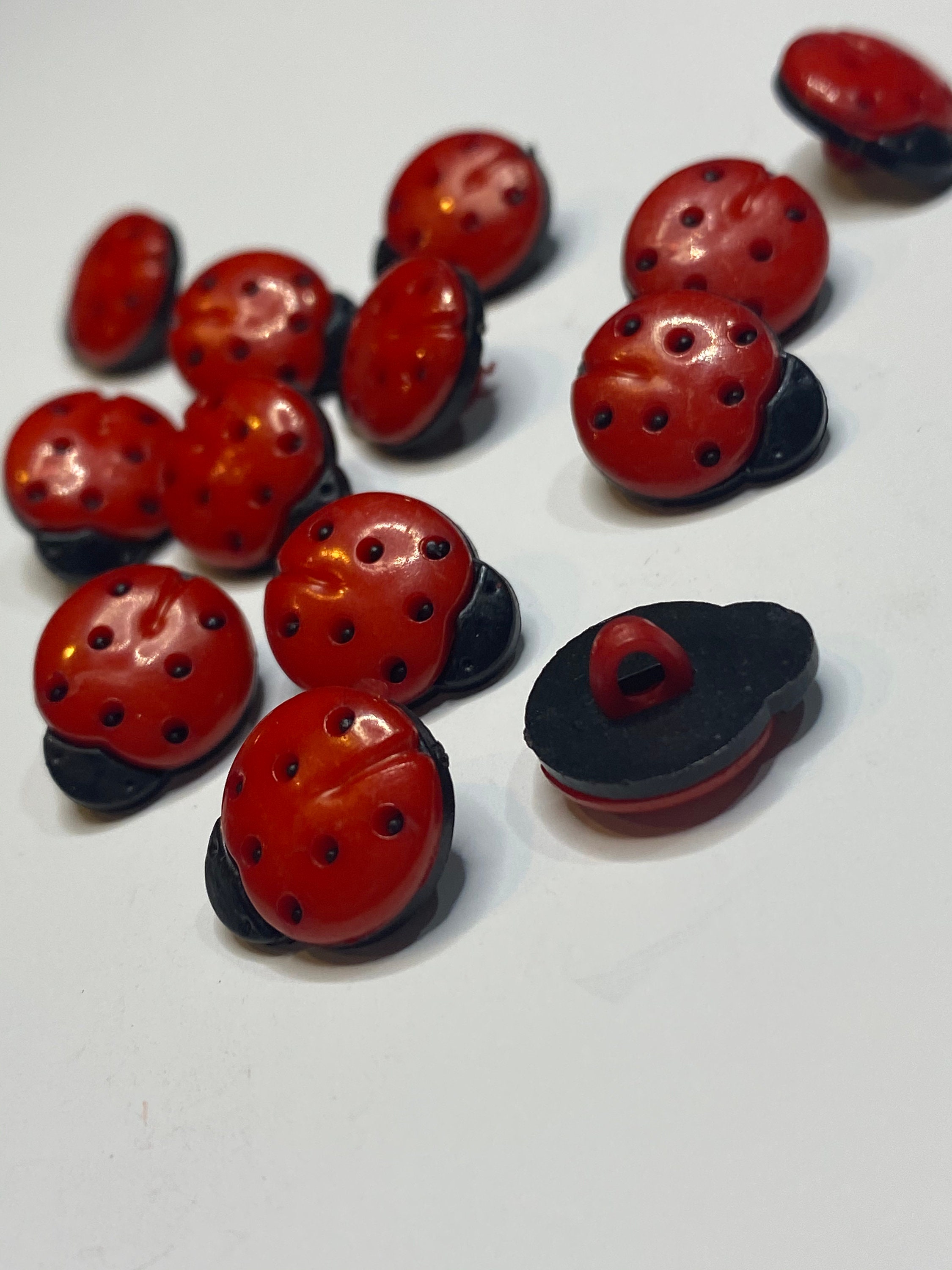 13x15mm Ladybug Acrylic Sewing Buttons W/ Shank Buttons for - Etsy