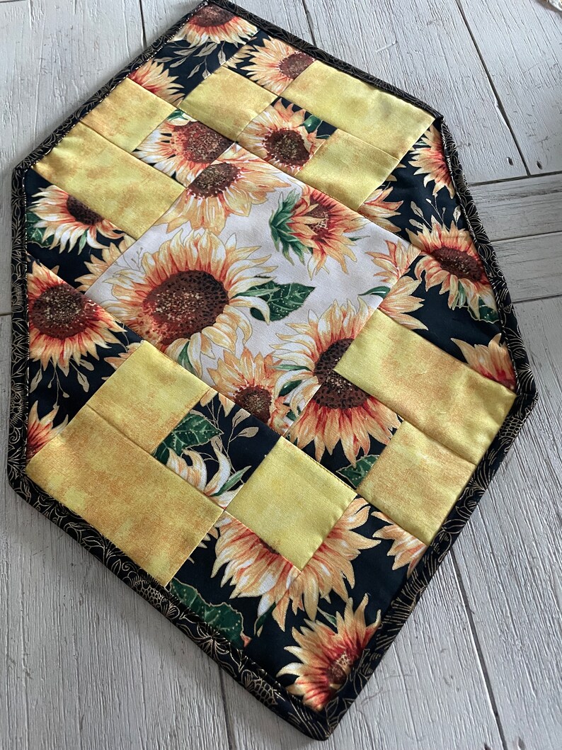 Quilted Sunflowers Table Runner and Placemats - Etsy