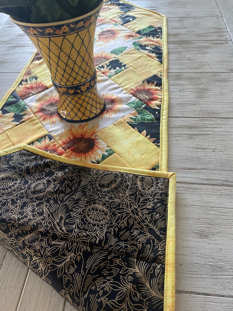 Quilted Sunflowers Table Runner and Placemats - Etsy