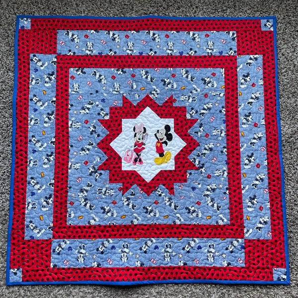 Mickey Mouse Quilt - Etsy