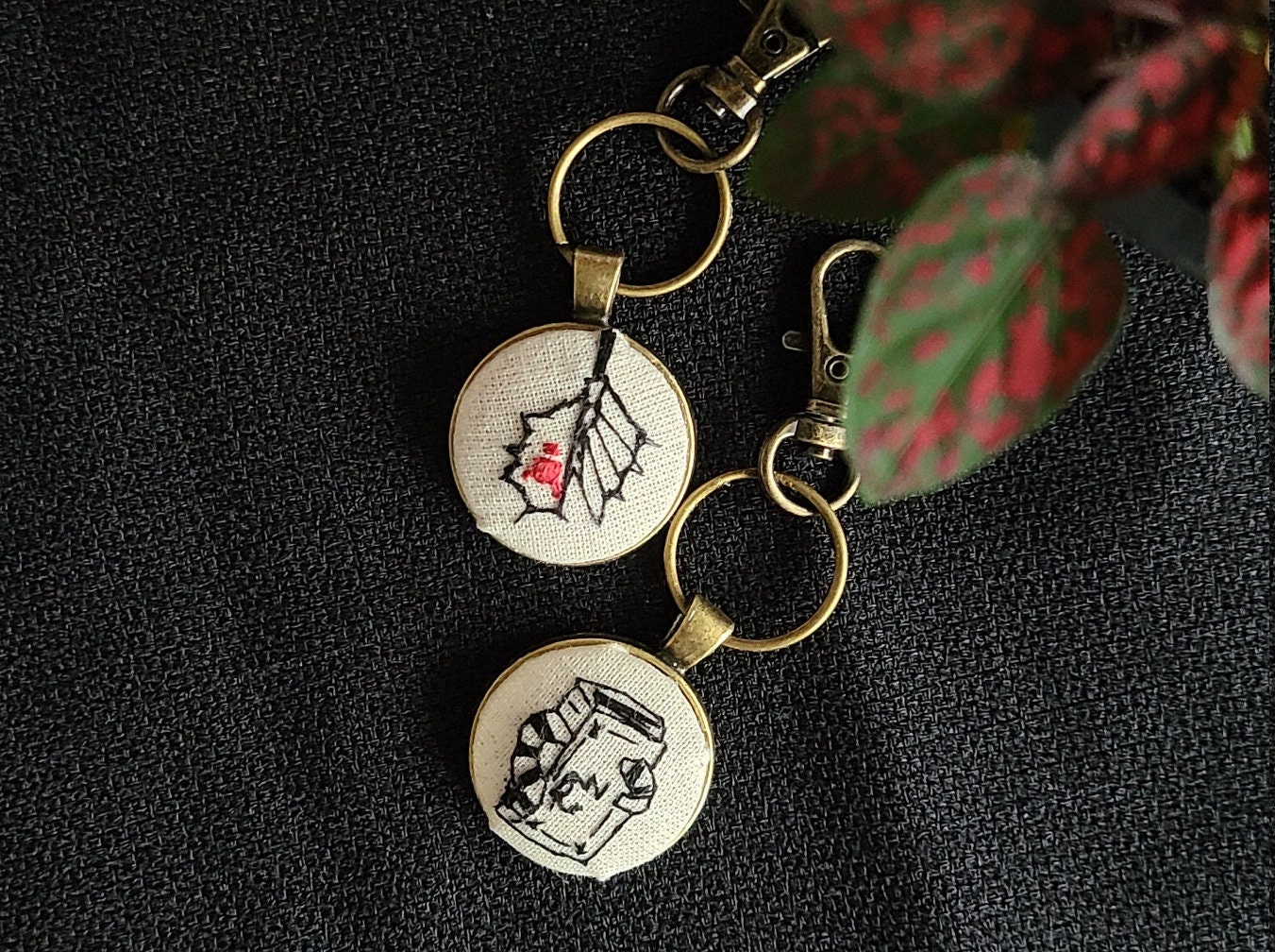 How to Train Your Dragon Embroidered Keychains the Book of Dragons ...