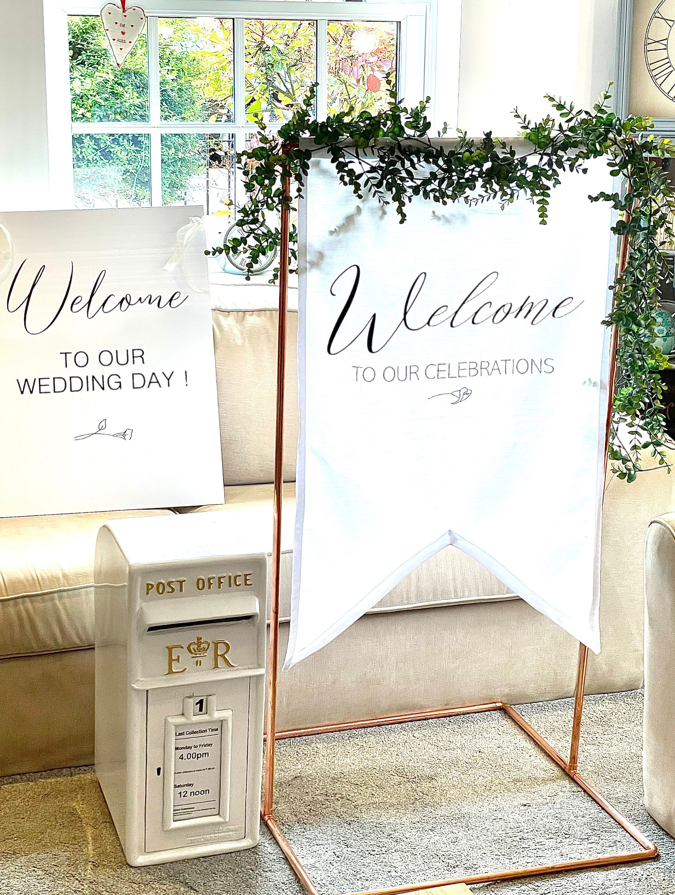 Welcome display sign copper or rose-gold arch/stand - Etsy.de