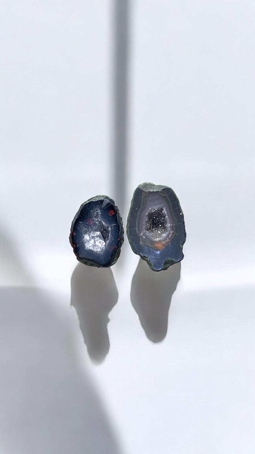 Mini Tabasco Geodes – Rough Sawn Pair ~12 Mm – Origin: Mexico – Ref ...