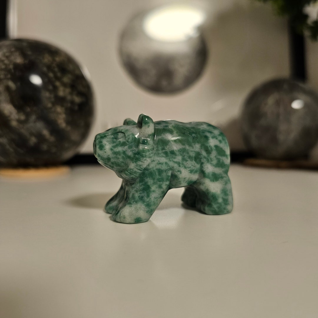 Peace Jade/ Peace Jade Carving/ Peace Jade Bear/ Bear Carving/ Peace ...