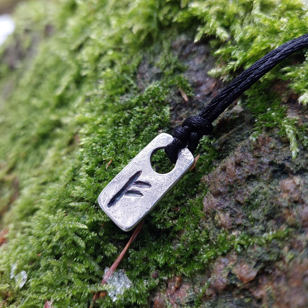 Fehu Rune Magic Money Amulet, Talisman, Charm. Viking, Celtic Pendant ...