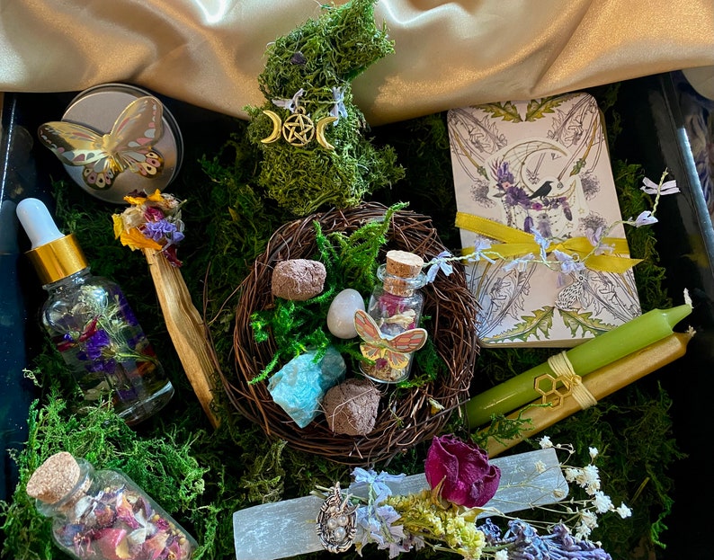 Ostara Witchcraft Ritual Box | Spring Equinox Sabbat Offering - Etsy
