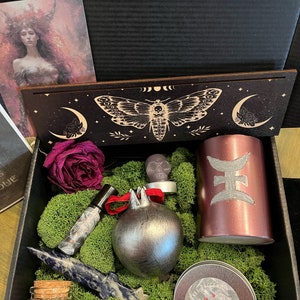 Persephone Dark Goddess Ritual Box • Shadow Work • Divination Tools ...