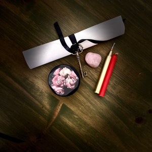 Aphrodite's Apple Love Spell Set: Anointing Oil, Rose Quartz & Tea - Etsy