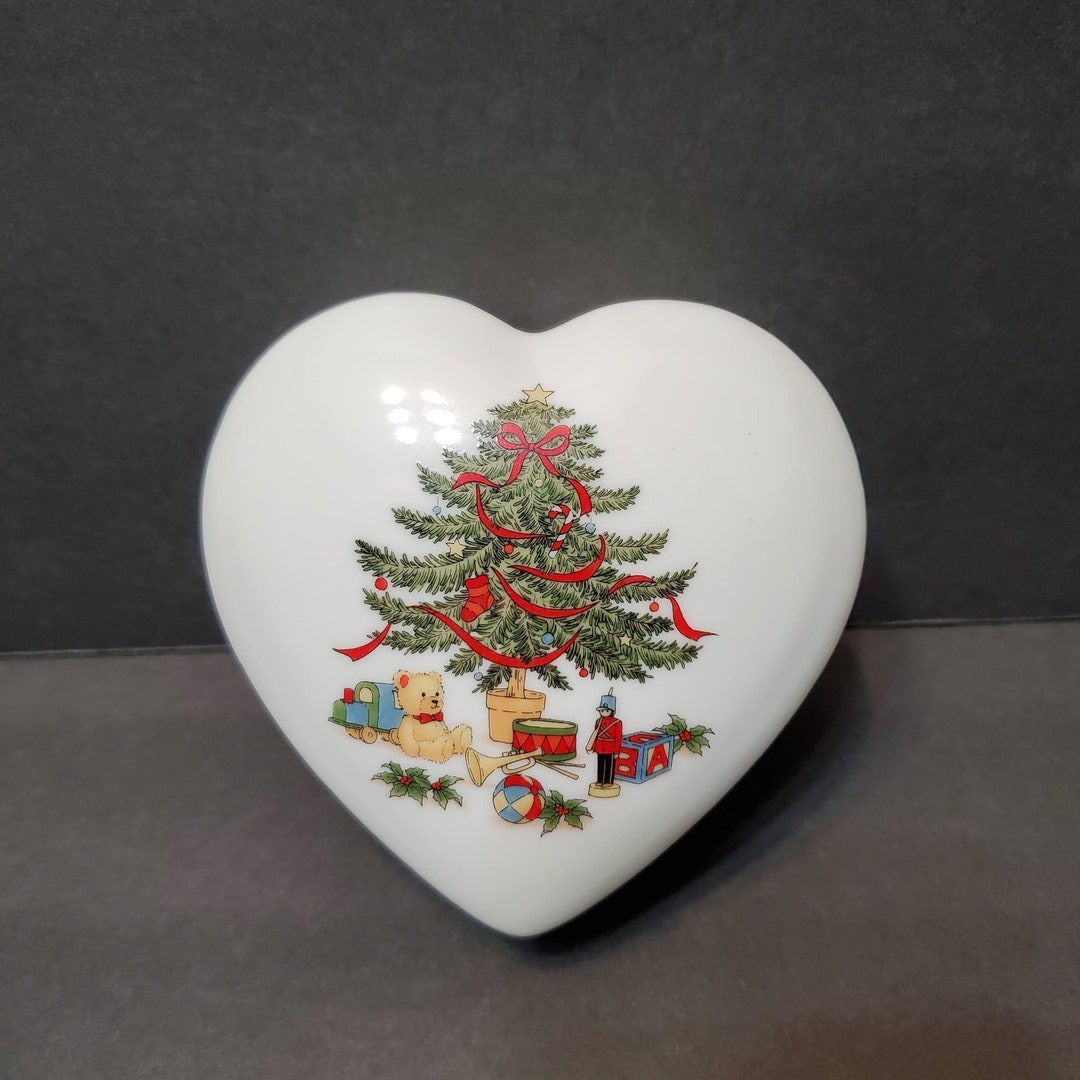 Christmas Trinket Box, Heart Box, Porcelain Trinket Box, Lidded Candy ...