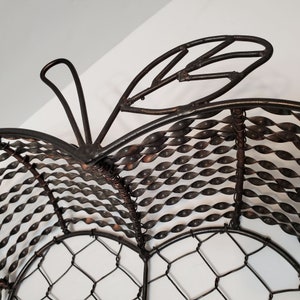 Apple Shaped Wire Basket, Vintage Fruit Basket, Twisted Metal, Wire ...