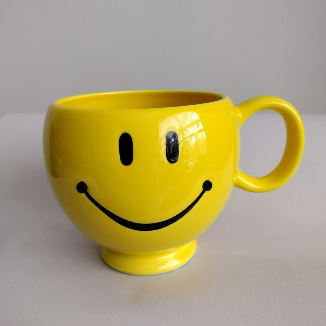 Large Smiley Face Coffee Cup Yellow Ceramic Happy Emoji Mug Teleflora ...