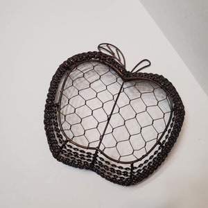Apple Shaped Wire Basket, Vintage Fruit Basket, Twisted Metal, Wire ...