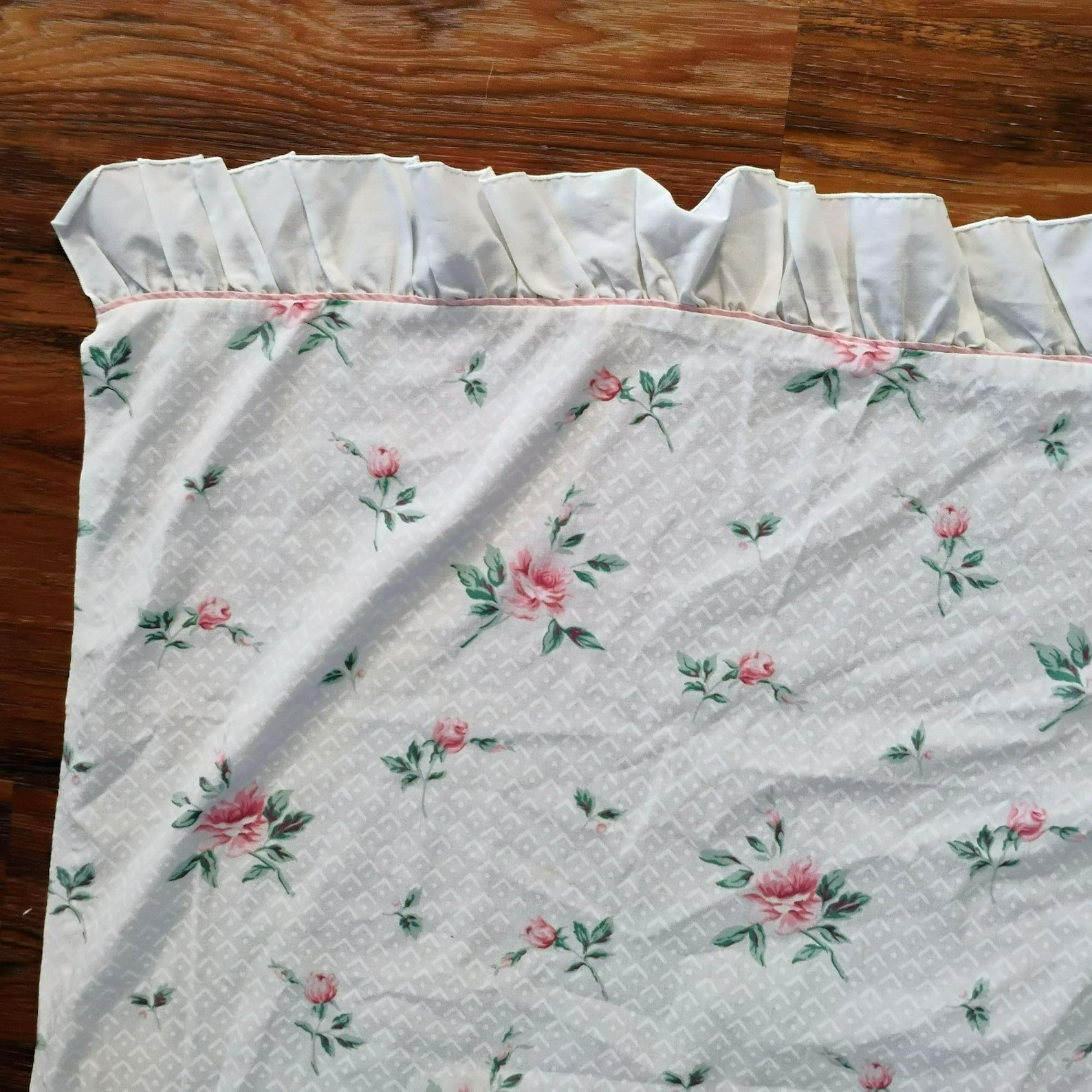 Vintage JC Penney Double Bed Floral Ruffled Bed Sheet, Cottagecore ...