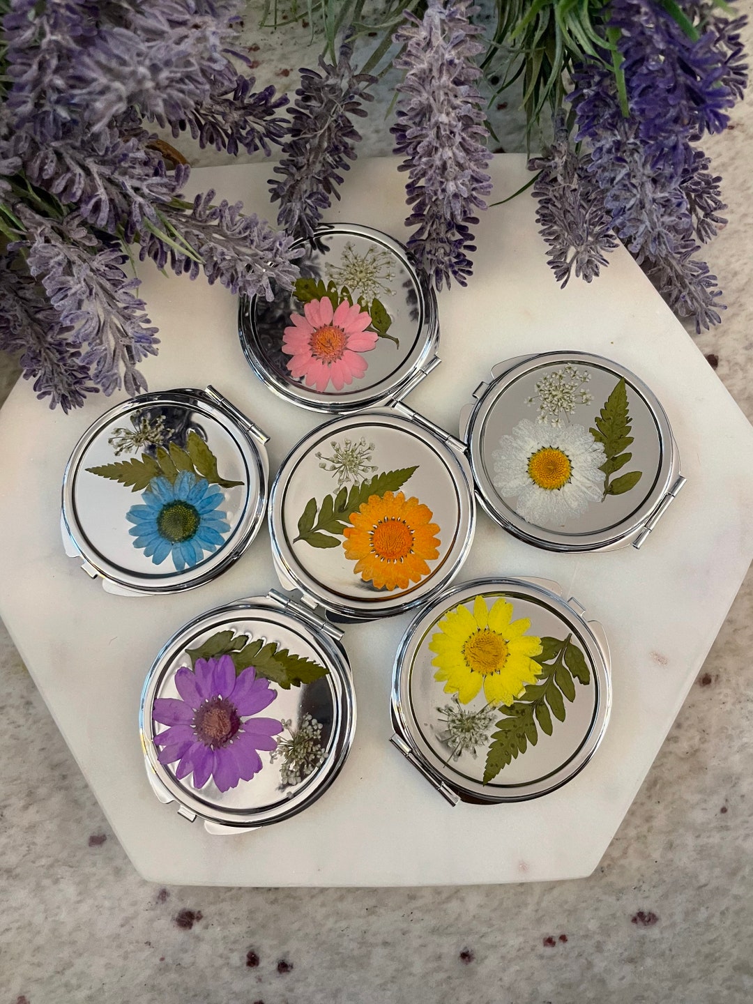 Handmade Pressed Flower Compact Mirror - Etsy