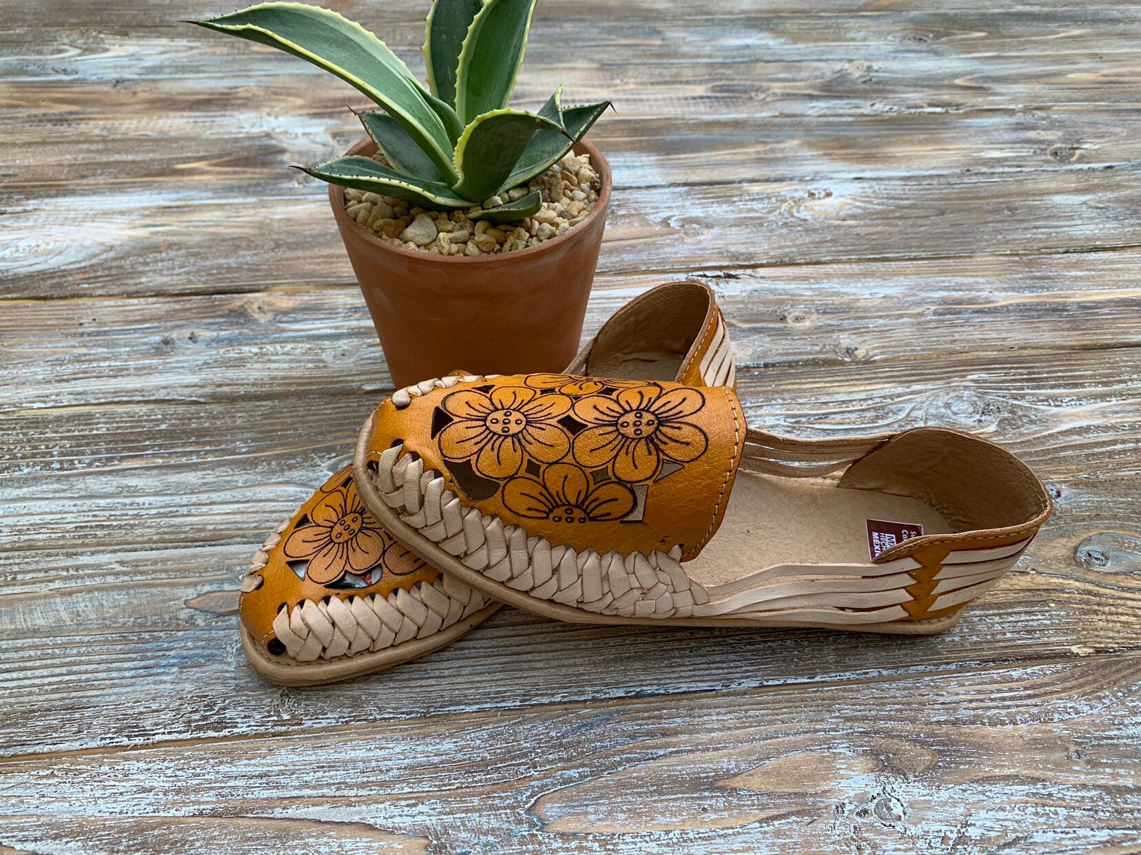 Mexican Huaraches / Leather Huaraches / Flowers Huaraches / - Etsy