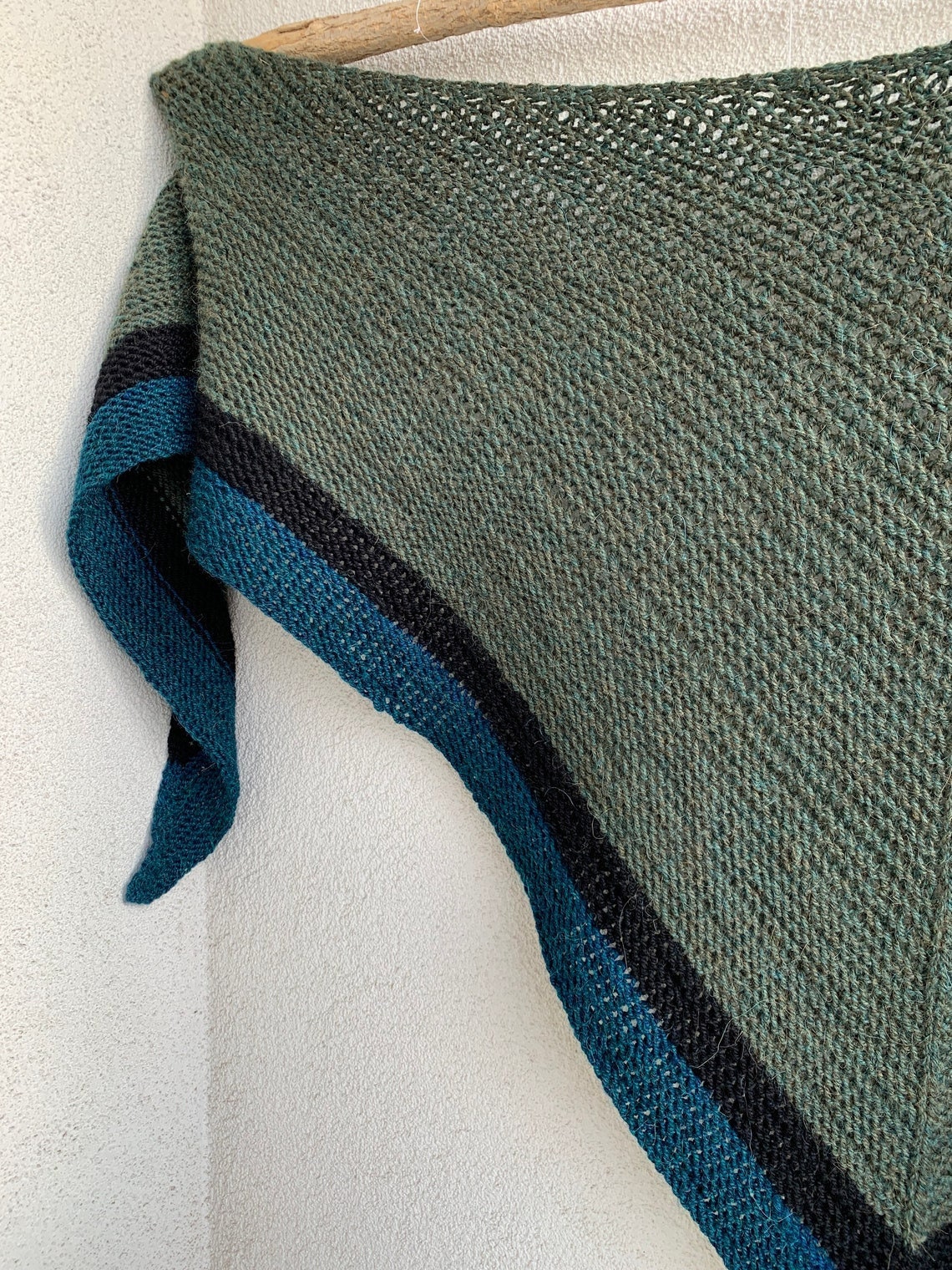 Outlander Shawl PATTERN - Fiery Cross Shawl - Claire Shawl Knitting ...