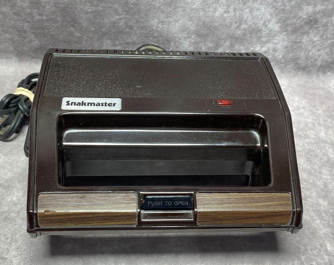 Vintage Snakmaster Sandwich Maker Model CN613 - Retro 900W Panini Press ...