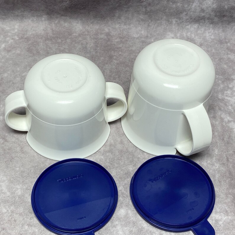 Tupperware Sugar and Creamer Set With Snap-in Lids White & Blue 10oz ...