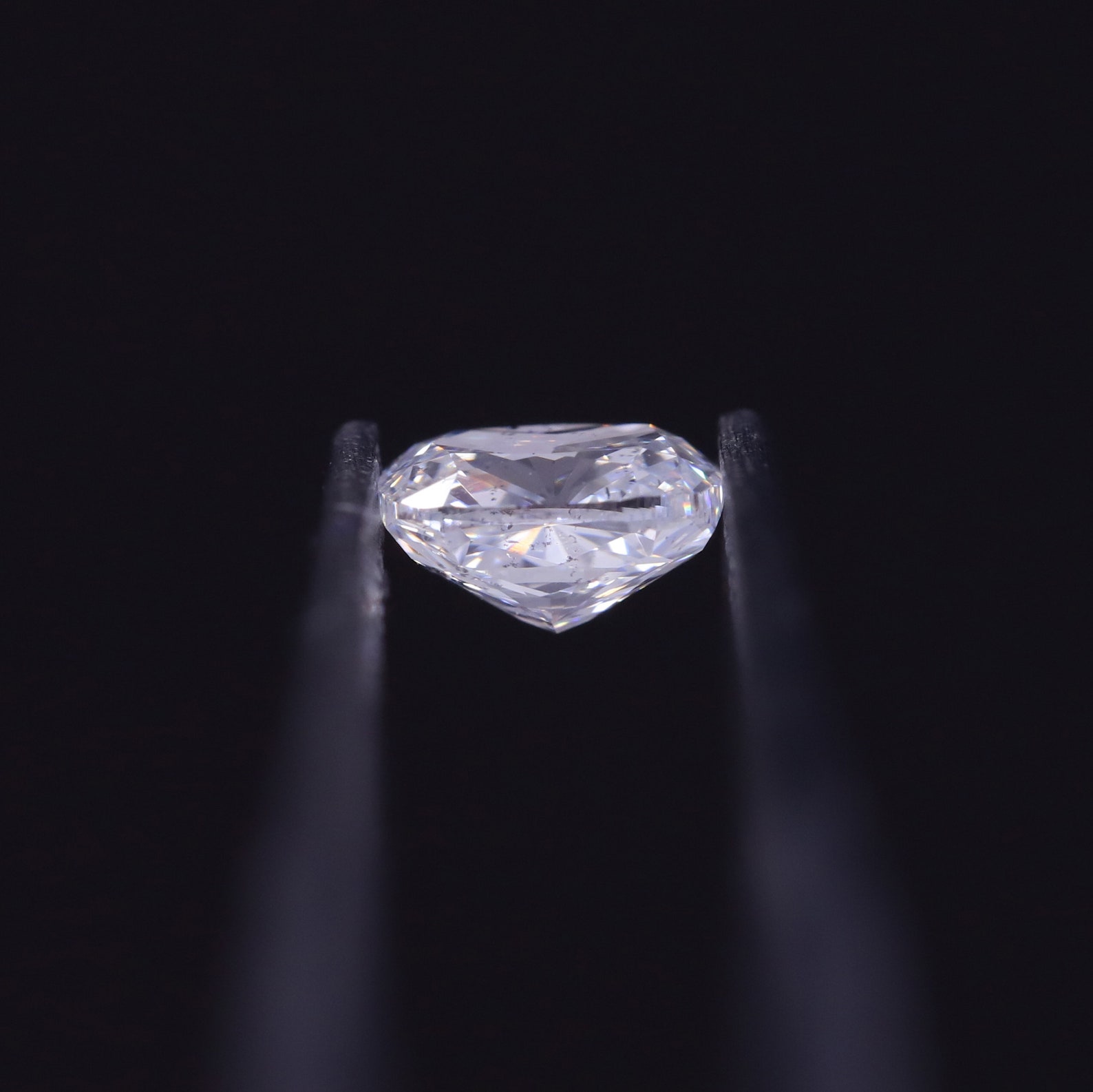 Elongated Cushion Diamond / Lab Grown Diamond / 18K Gold | Etsy