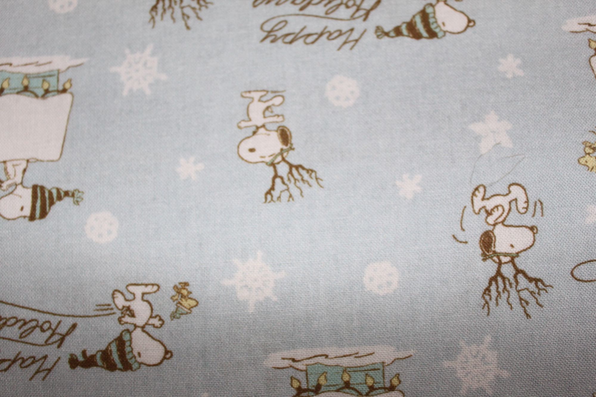 Snoopy Happy Holidays by Springs Creative Snoopy and Woodstock Winter ...