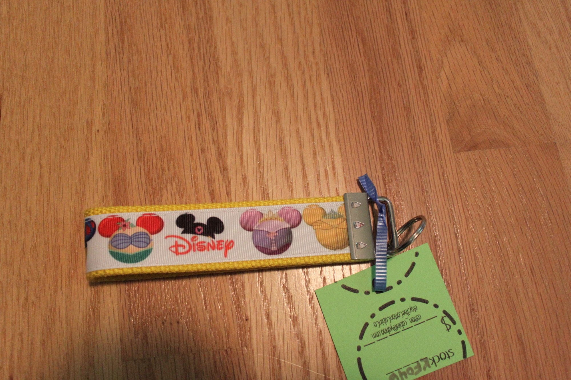 Disney Princess Mickey Ears Key Fob, Key Wristlet, Grosgrain Ribbon con ...