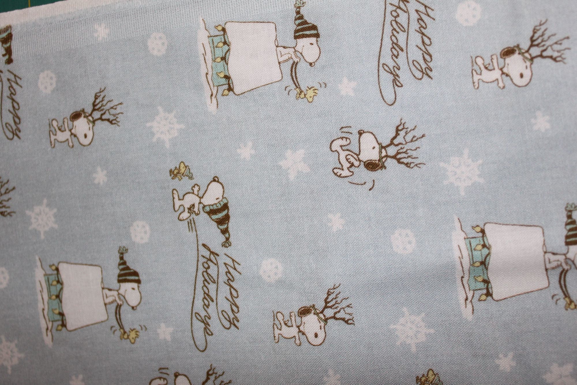 Snoopy Happy Holidays by Springs Creative Snoopy and Woodstock Winter ...