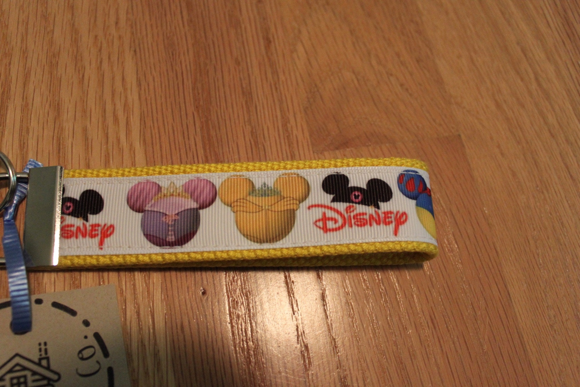 Disney Princess Mickey Ears Key Fob, Key Wristlet, Grosgrain Ribbon con ...
