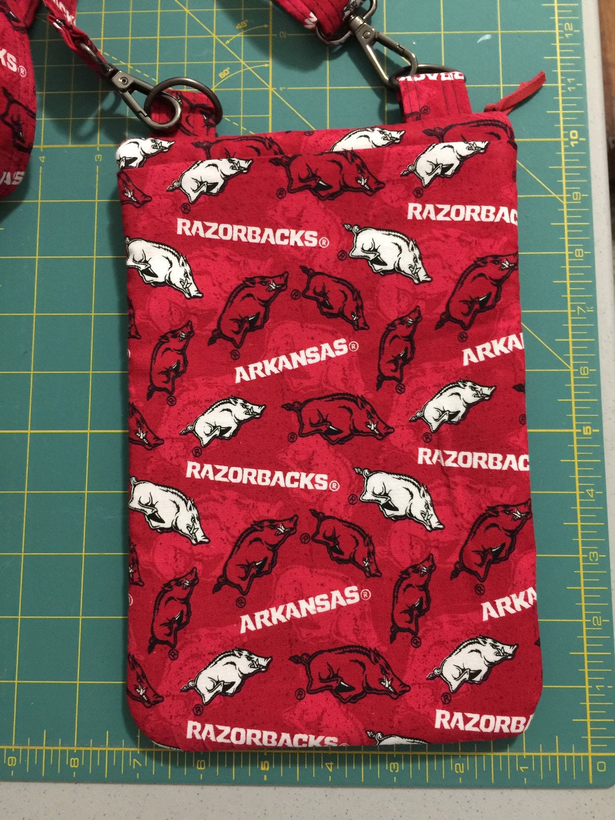University of Arkansas Razorback Quilted Cross-body Purse, 9 1/2 X 6 ...