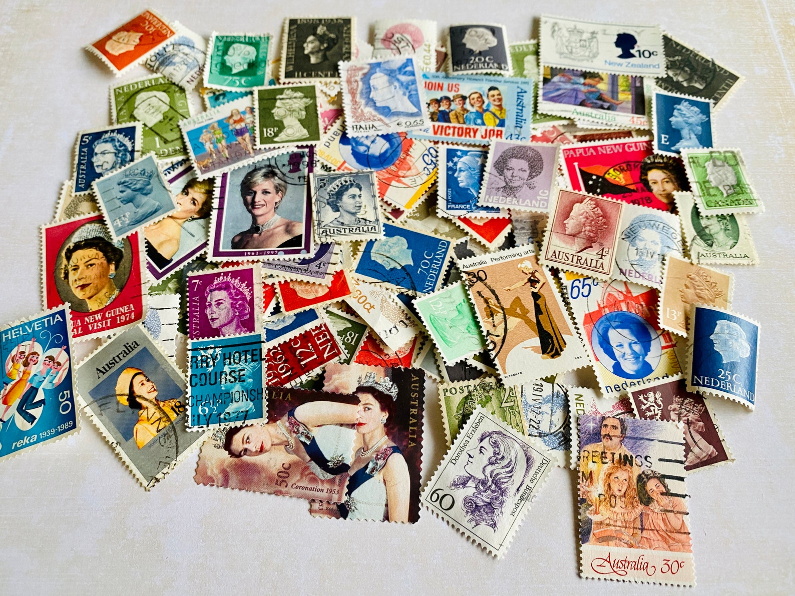 100 Woman Poststamps. Vintage Postage Stamps From All Over the World ...