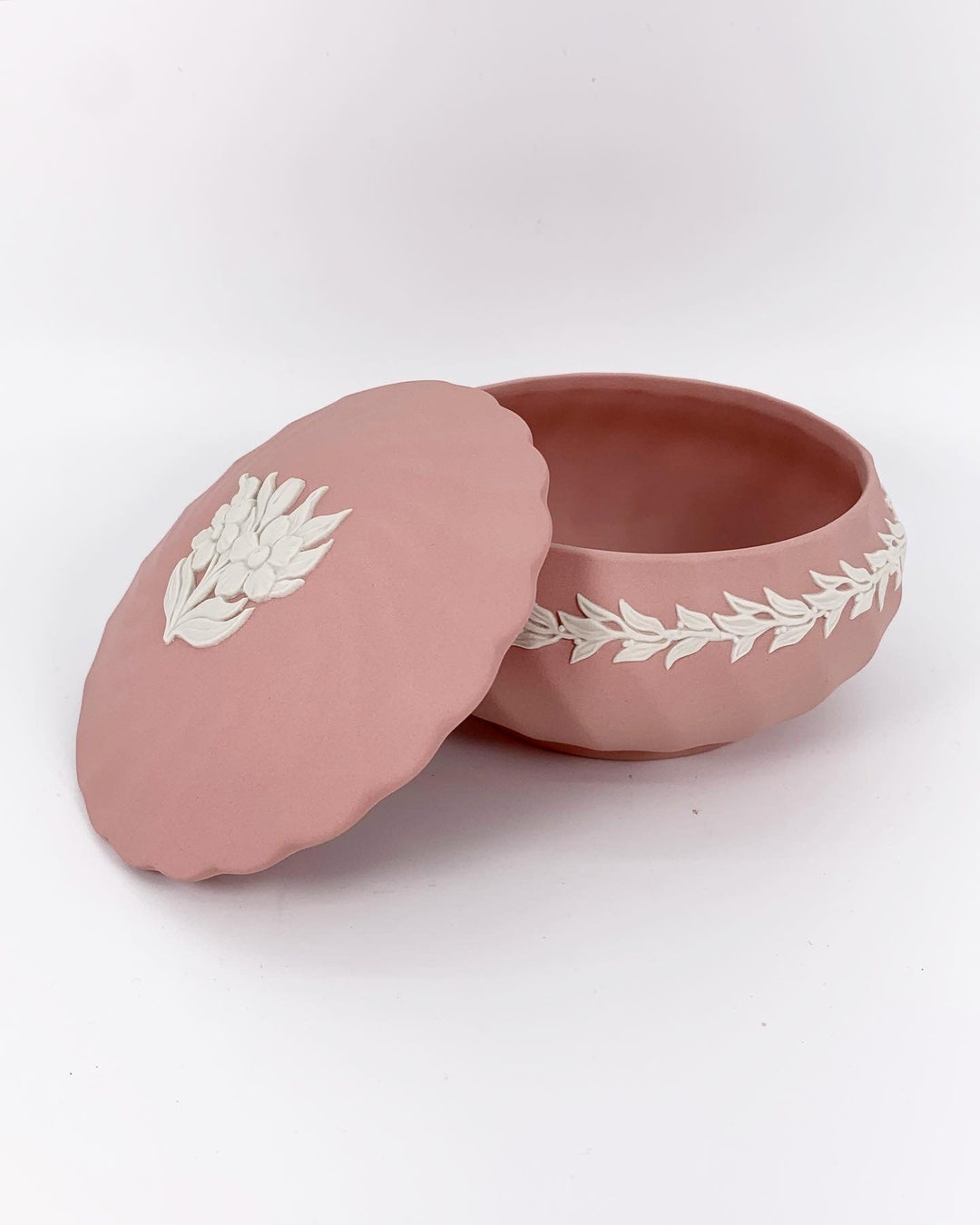 Wedgwood Pink Jasperware Floral Lidded Trinket Box, Scalloped, Spiral ...