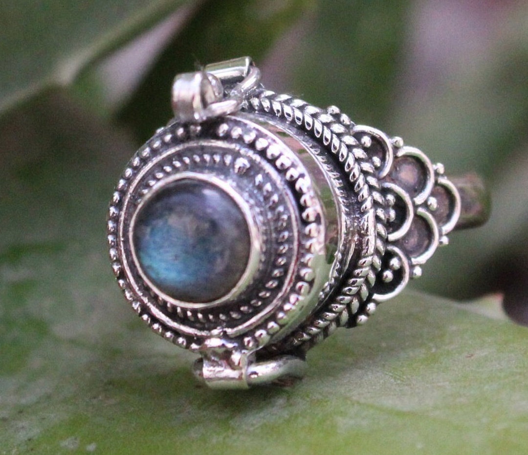 Beautiful Round Shape Poison Box Ring 925 Silver Plated & Labradorite ...