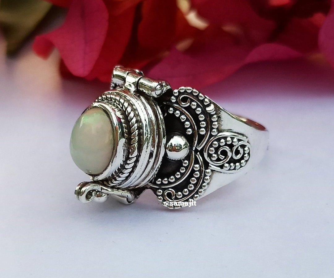 Poison Ring, Poison Box Ring, Opal Ring, Halloween Gift Ring, Medicine ...