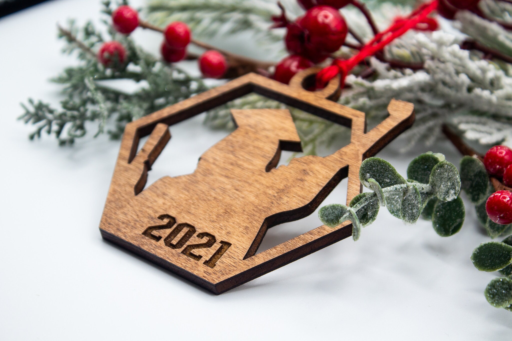 Laser Cut & Engraved Maple Class of 2021 Graduation Ornament - Etsy