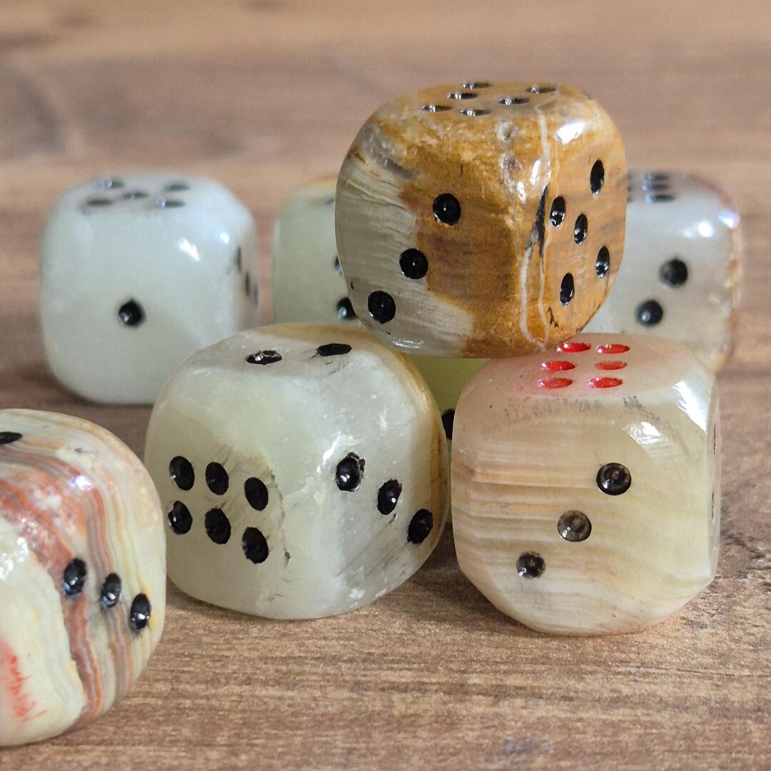 Natural Onyx Stone Dice Set: Handcrafted D&D Gemstone Dice for Tabletop ...