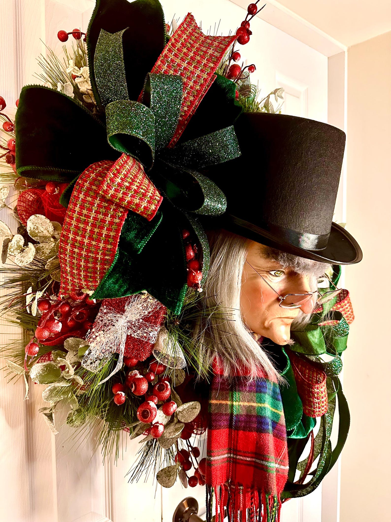 Scrooge Holiday Christmas Wreath - Etsy