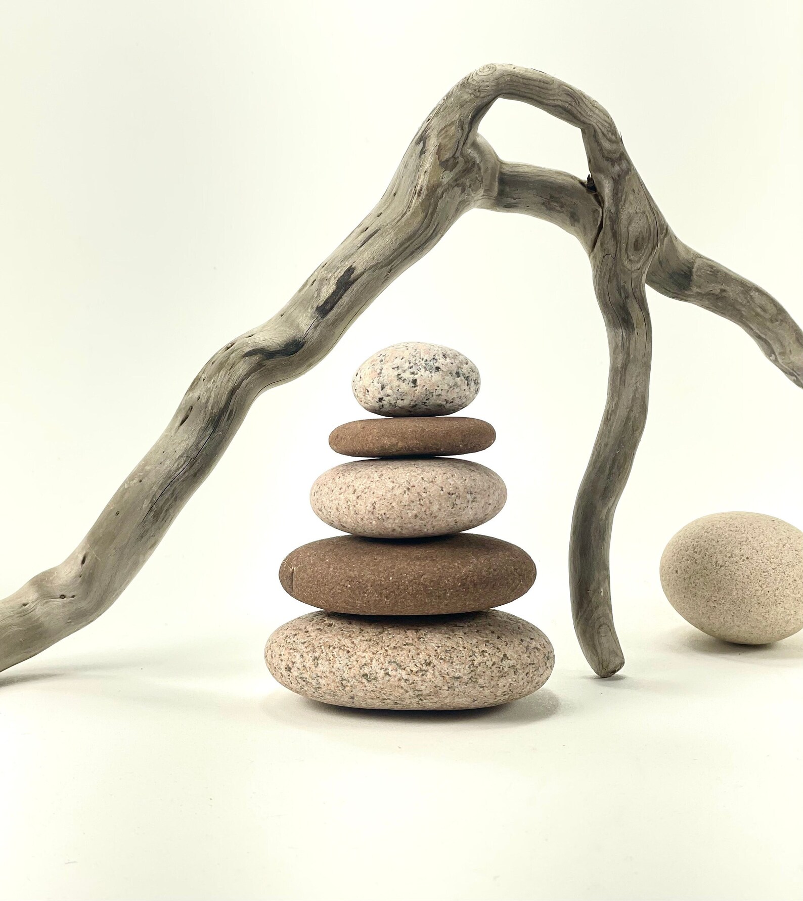 Desktop Zen™ Mindfulness Activity Lake Superior Beach Stones Zen ...