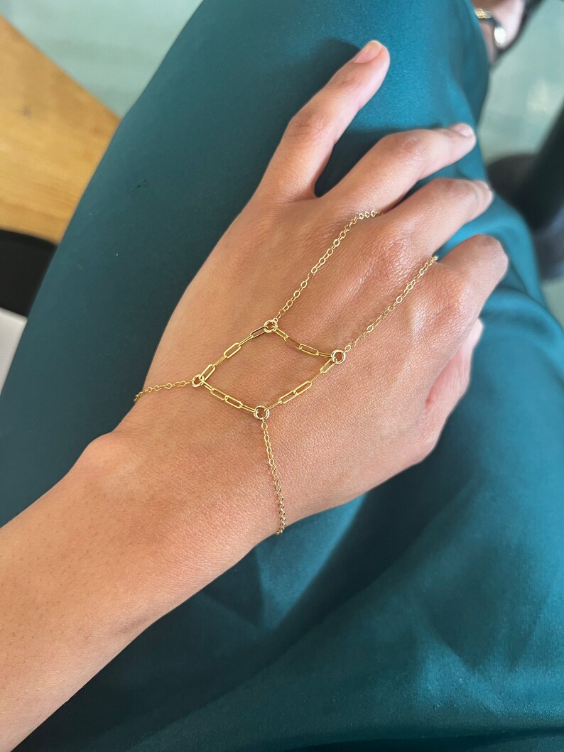 Golden Corner Hand Chain, 14k Gold Filled, Artsy, Minimal - Etsy