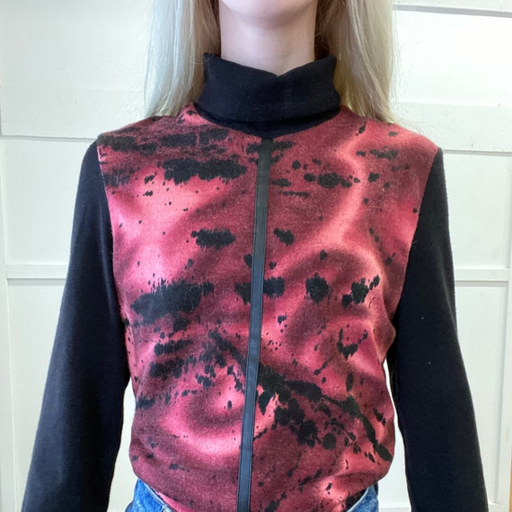 Vintage Early 2000s Abstract Print Turtleneck - Gem