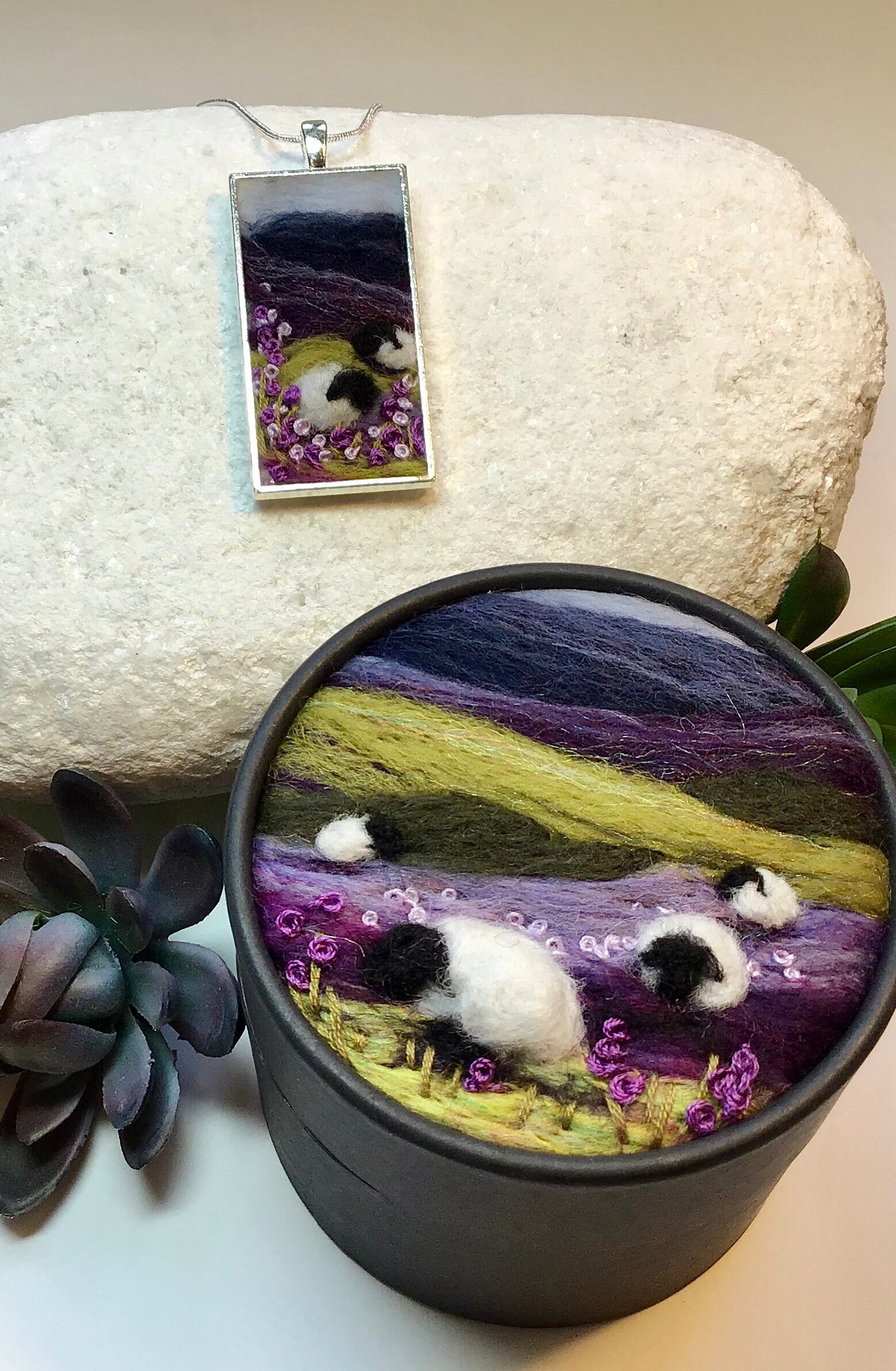 Needle Felting Heather Gift Box & Pendant Kit | Etsy