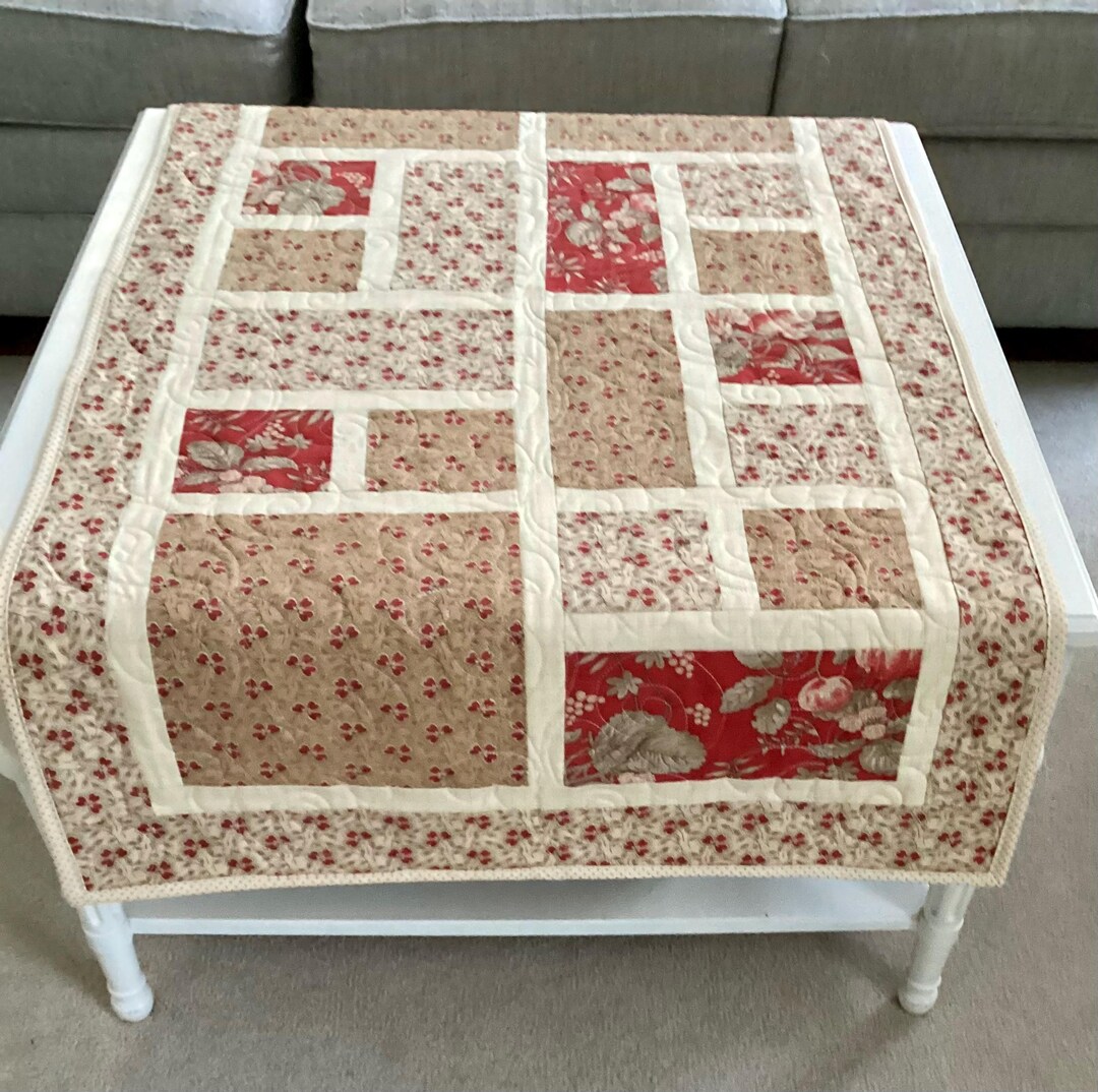 Table Runner Wall Hanging Quilted Topper - Etsy