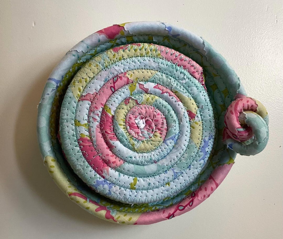Coaster Basket Set - 4 Coasters and Handy Little Holder - With Flower ...