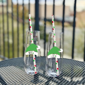 Friendsmas Wine Glass Plastic, Happy Friendsmas Champagne Flutes ...