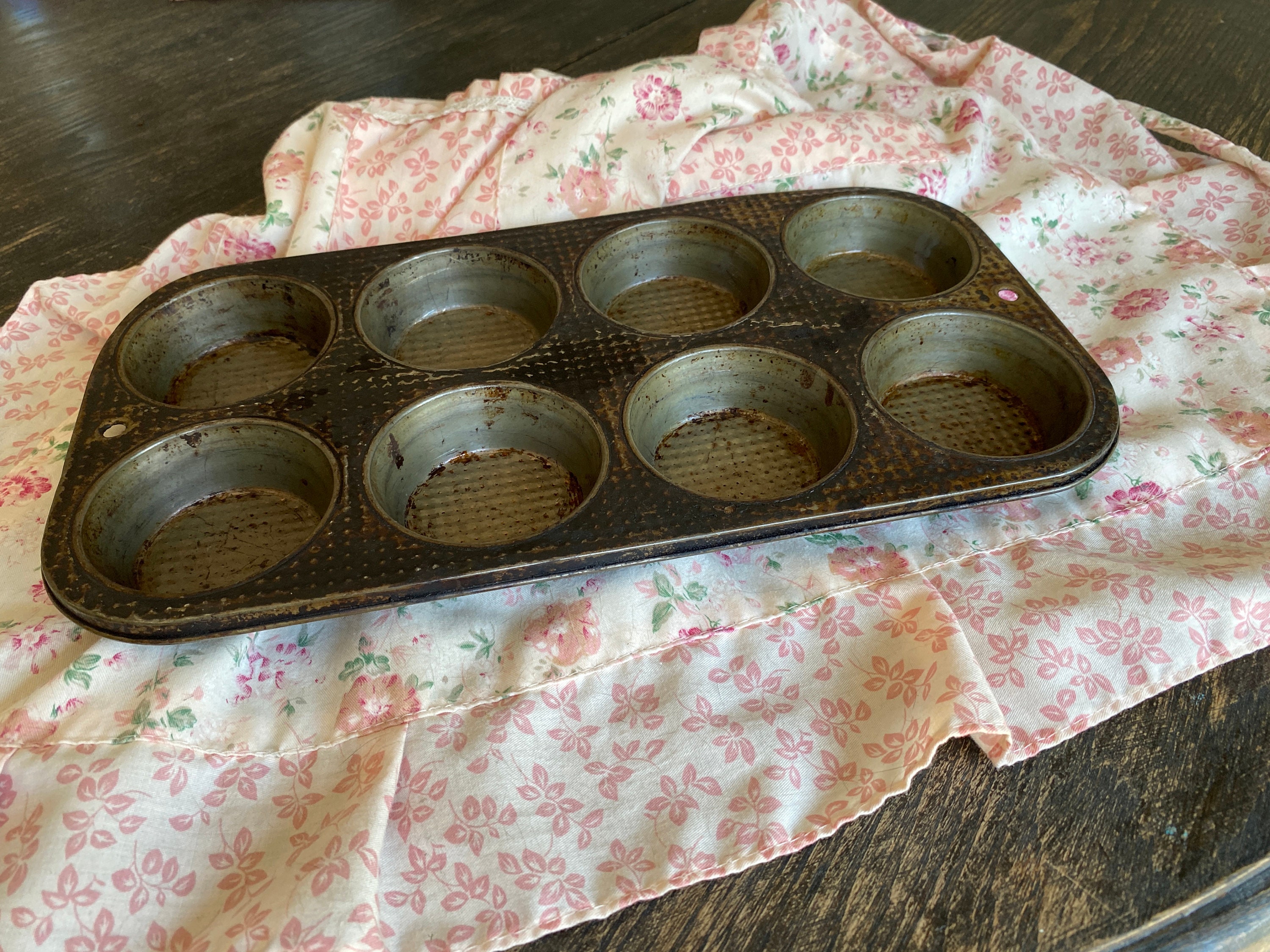 Cupcake Muffin Tin Metal Vintage - Etsy UK