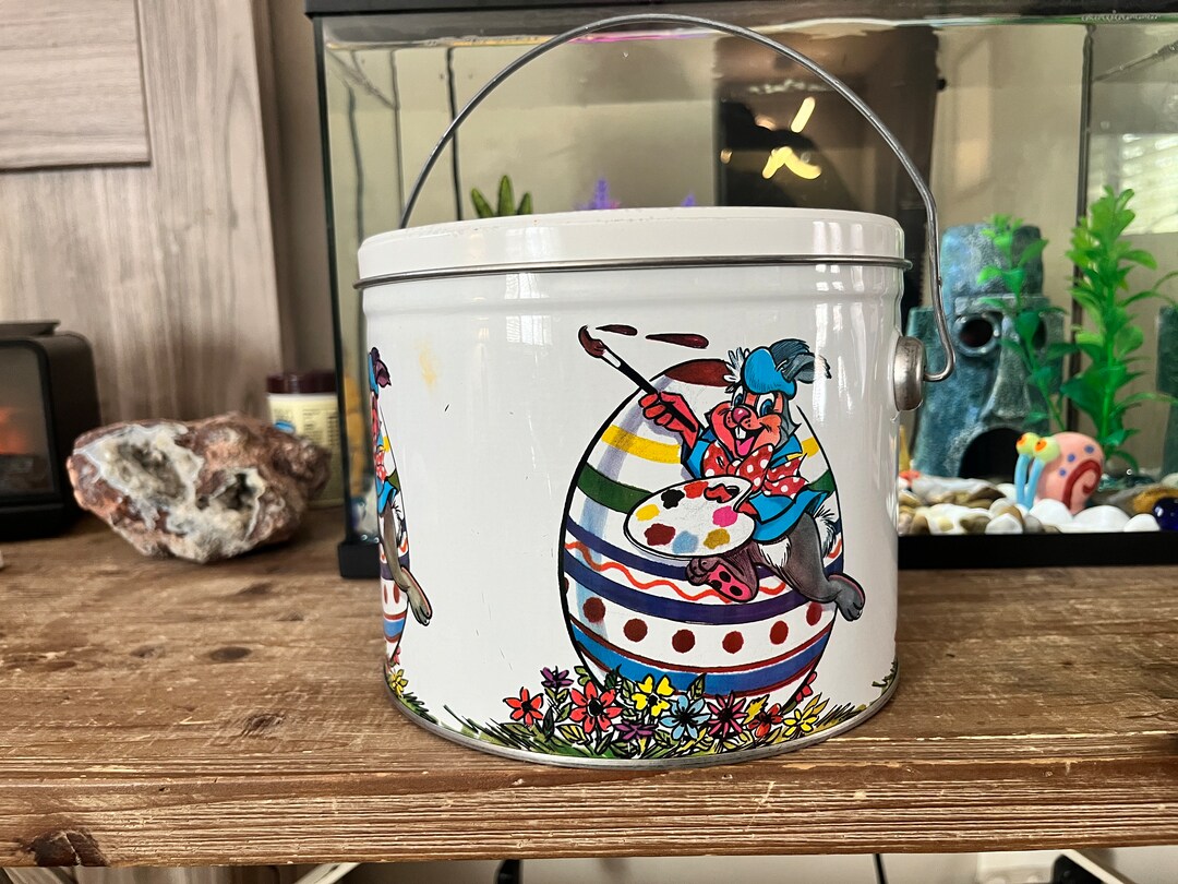 Vintage Easter Bunny Tin Bucket, Painting Eggs Deco Tin - Etsy