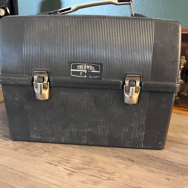 Vintage Lunch Box - Etsy
