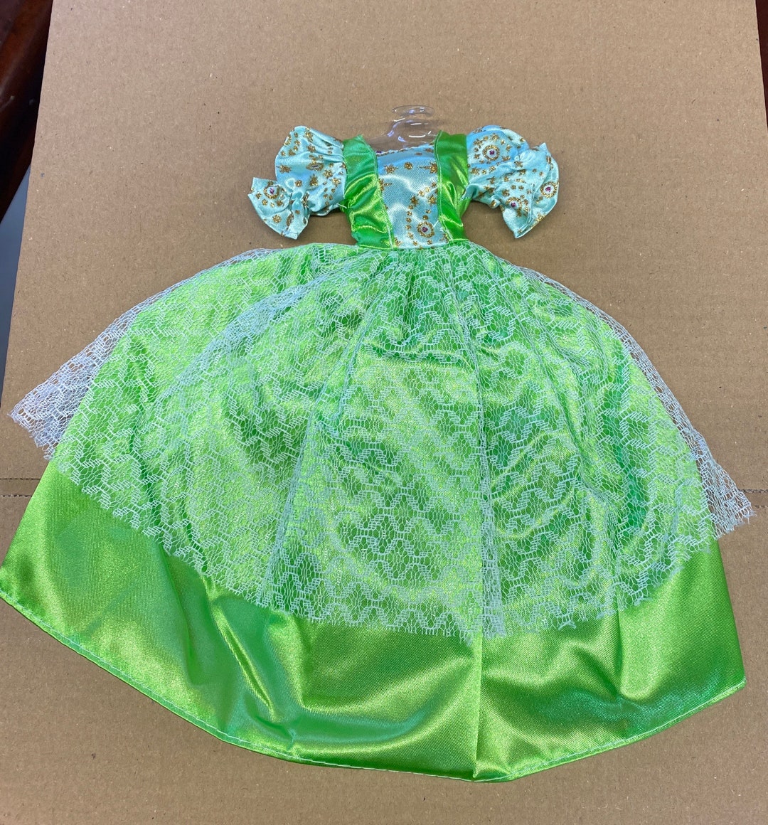 Dolls Full Green Lacey Princess Vintage Style Puffy Sleeves Ball Gown ...