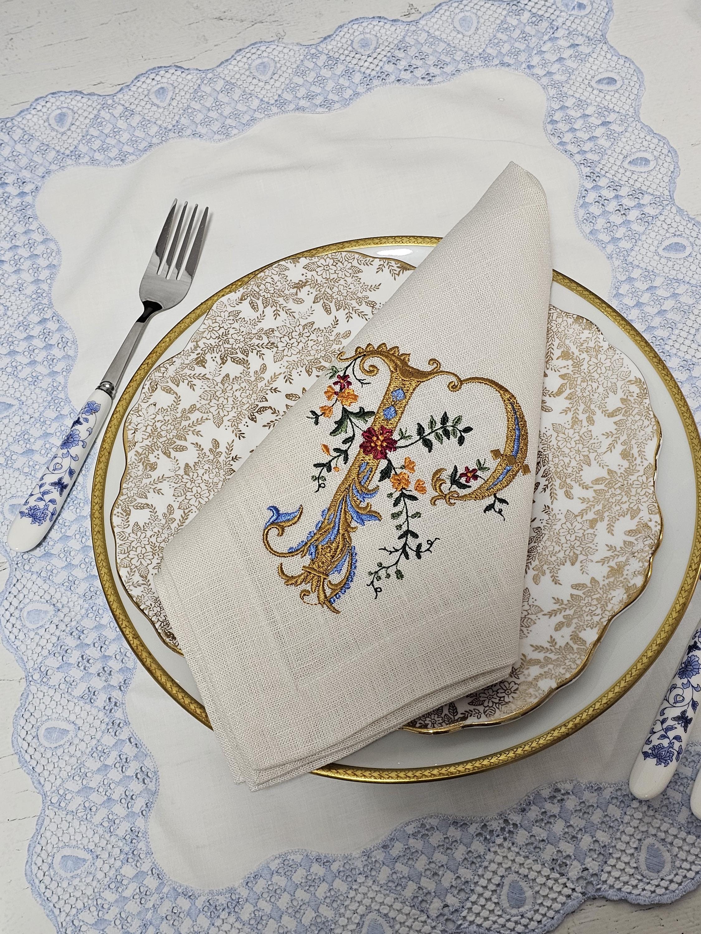 Embroidered Linen Napkin: Personalized Monogram, Wedding Decor - Etsy