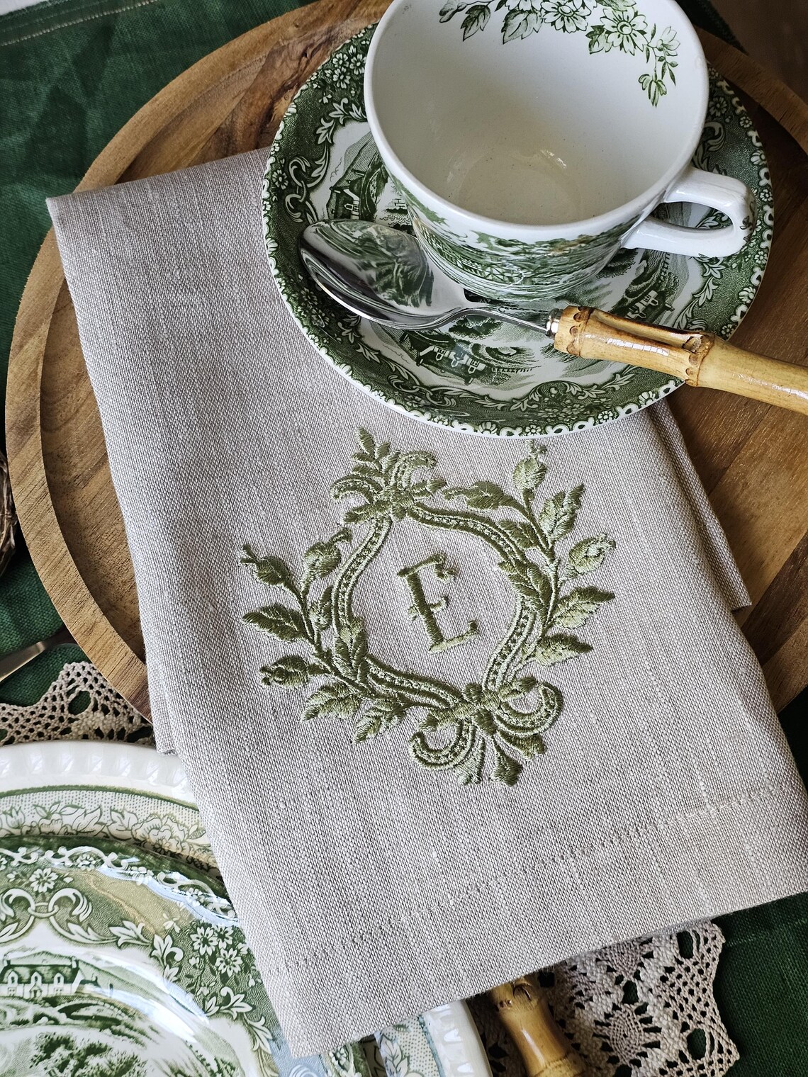Monogrammed Linen Napkins: Embroidered Cloth Table Decoration - Etsy