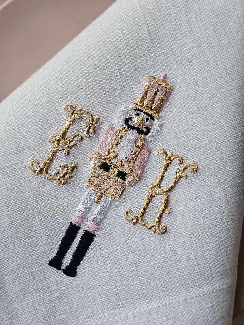 Embroidered Nutcracker Linen Napkin: Monogrammed Christmas Table ...