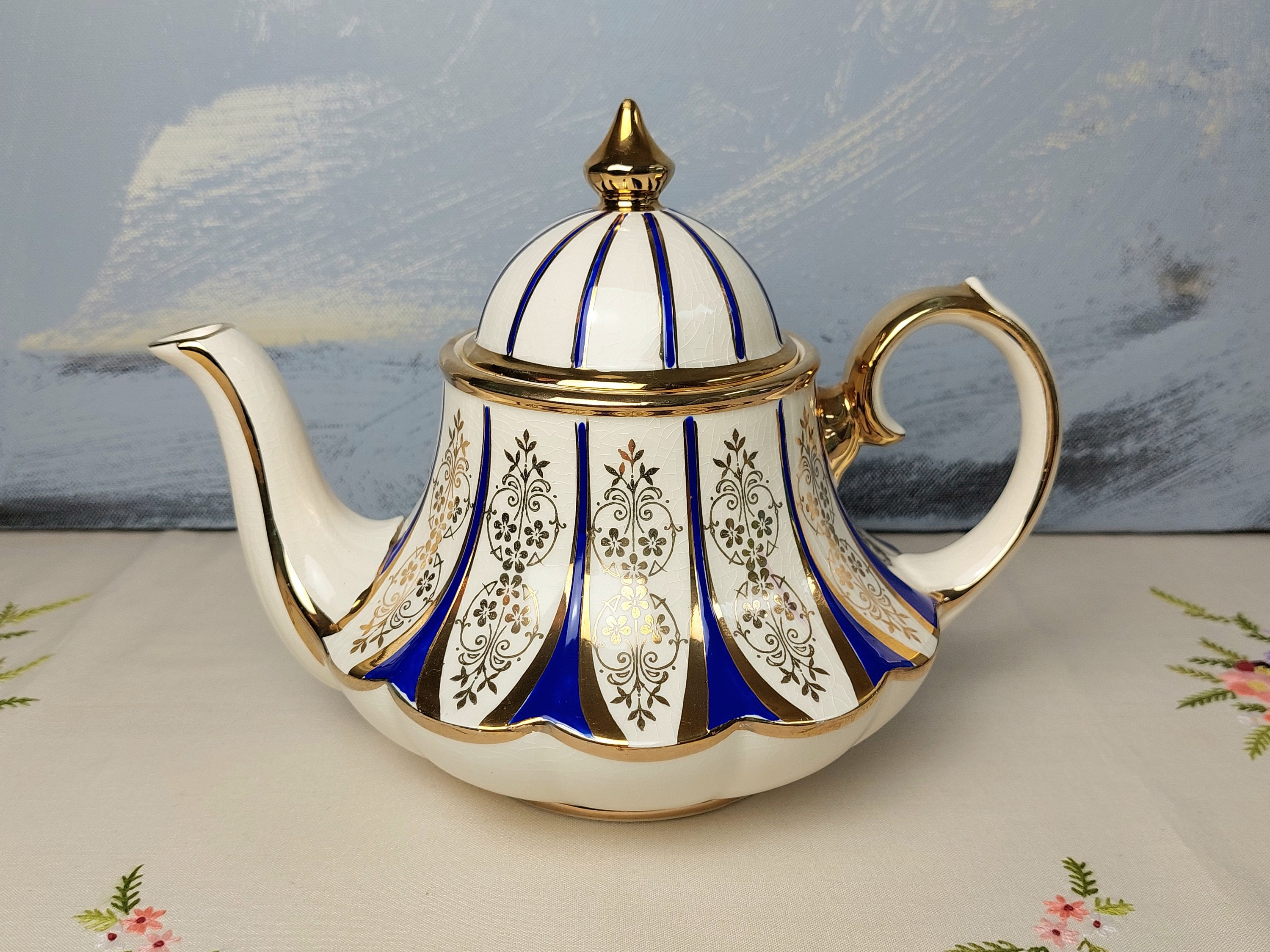 Sadler England Carousel Teapot, Bell Shaped Teapot - Etsy